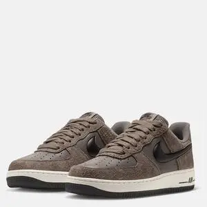 Nike Suede Low-top Sneakers