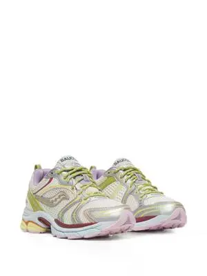 Saucony Progrid Triumph 4 Mesh-panels Low-top Sneakers