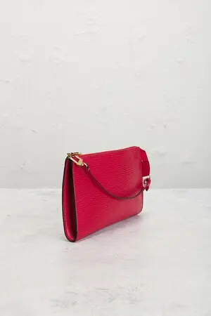 LOUIS VUITTON Epi Pochette Accessoires 21 Shoulder Bag