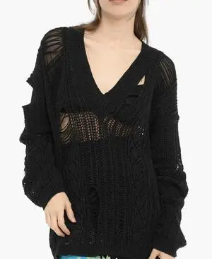 RAMAEL Maxi V-neck Top