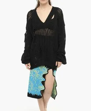 RAMAEL Maxi V-neck Top