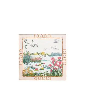 Gucci Printed Silk Twill Carr - Multicolor