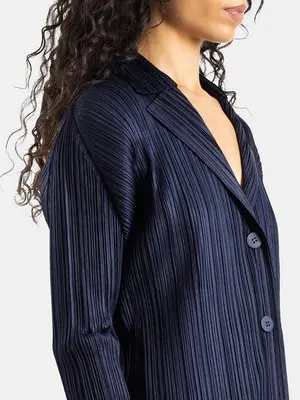 Issey Miyake Single-breasted Cropped Blazer