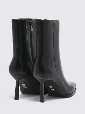 TWENTY FOURHAITCH Flat Ankle Boot