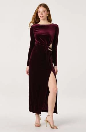 Astr The Label Berlinda Chain Cutout Velvet Maxi Dress