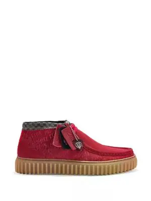 Clarks X Stranger Things Torhill Hi Boots - Red