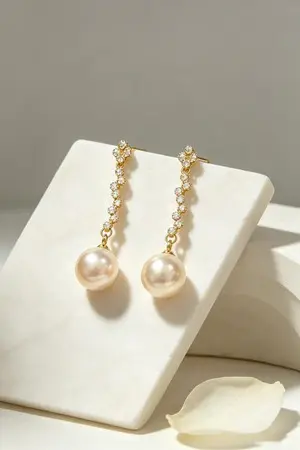 CLASSICHARMS Aura Freshwater Pearl Dangle Earrings