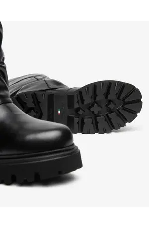 NEROGIARDINI Lug Sole Cuffed Leather Boot