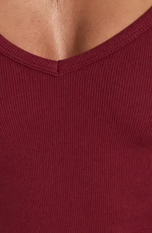Princess Polly Baseline Ribbed V-neck T-shirt