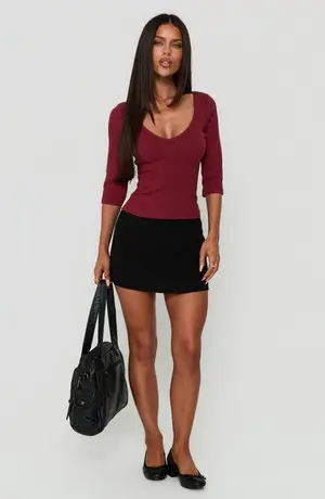 Princess Polly Baseline Ribbed V-neck T-shirt