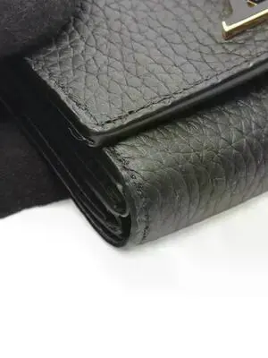 LOUIS VUITTON 2021s Capucines Bi-fold Wallet