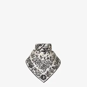 Fendi Foulard