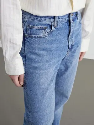 FRAME The Classic Straight-leg Jeans