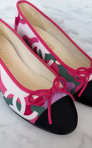 DEAR CLEMENTINE VINTAGE Chanel Pink Multicolor Camellia & Cc Print Ballet Flats
