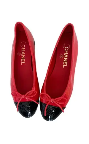 DEAR CLEMENTINE VINTAGE Chanel & Black Patent Leather Cap-toe Ballet Flats