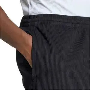 Adidas Originals Trefoil Essentials Waffle Shorts Asia Sizing