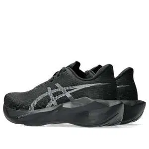 Asics Novablast 'black