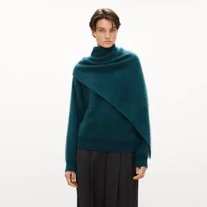 Theory Brushed Triangle Scarf In Brushed Wool-cashmere - Dark Pine