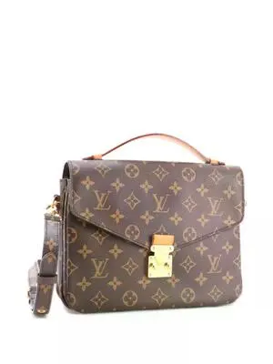 LOUIS VUITTON Pochette Metis Monogram Canvas Crossbody Bag