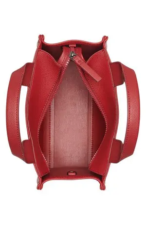 Dkny Hadlee Small Tote With Keychain
