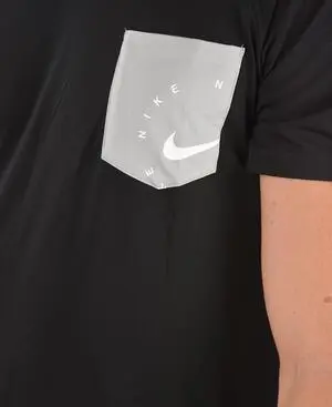 Nike Logo-print Pocket T-shirt