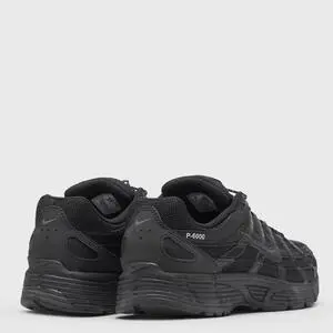 Nike Mesh Sneaker