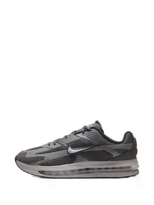 Nike Air Max Metro Sneakers