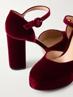 GIANVITO ROSSI 70 Velvet Pumps