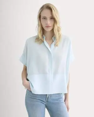 Everlane Boxy Shirt In Washable Silk - Skywriting