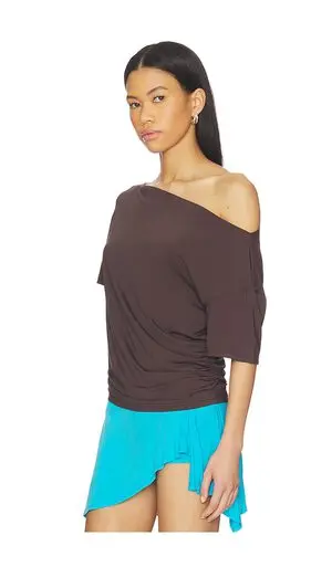 Lioness One-shoulder T-shirt - Chocolate