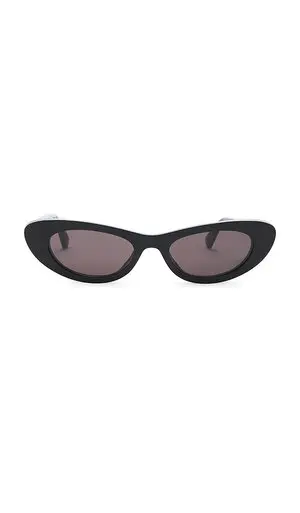 Bottega Veneta Cat Eye Sunglasses - Black