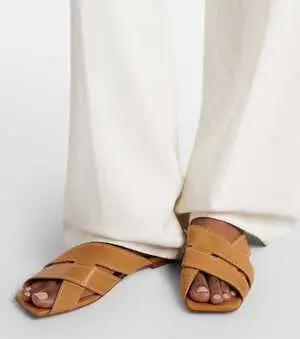 TOD'S Leather Slides - Brown