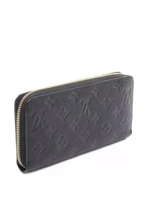 LOUIS VUITTON Monogram Leather Wallet - Black