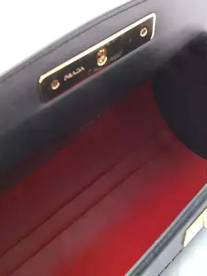 Prada 1910s Saffiano Leather Handbag - Black