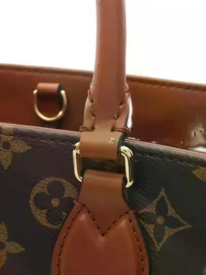 LOUIS VUITTON 2021 Monogram On-the-go Organizer - Brown