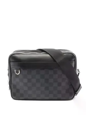 LOUIS VUITTON 2019 Damier Graphite Messenger Bag - Black