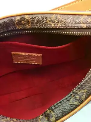 LOUIS VUITTON 2008 Croissant Monogram Shoulder Bag