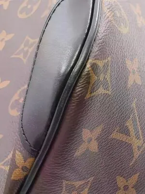 LOUIS VUITTON 2021 Monogram Chain Shoulder Bag