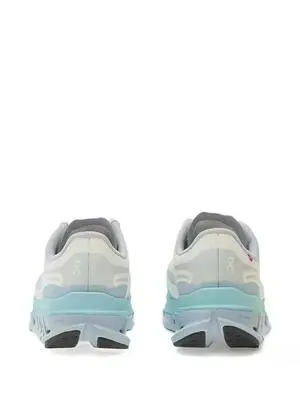 On Cloudflow Ad Sneakers