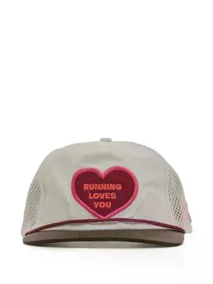 ALEX ZONO Heart Running Loves You Trucker Hat - White