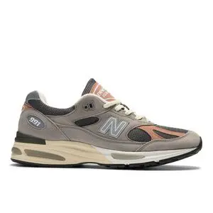 NEW BALANCE 991v2 Made In Uk