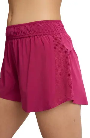 Beyond Yoga Solemate Run Shorts - Sangria