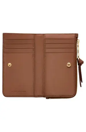 Marc Jacobs The Medium Flat Leather Wallet - Argan Oil