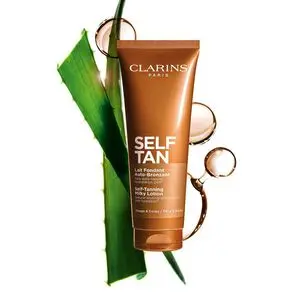 Clarins Self-tanning Milky Lotion Face + Body Tanner - One-color