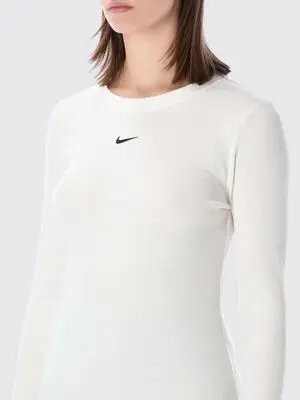 Nike T-shirt - White