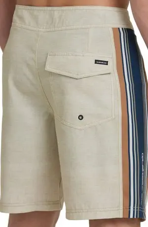 Quiksilver Fade Lines 19" Board Shorts