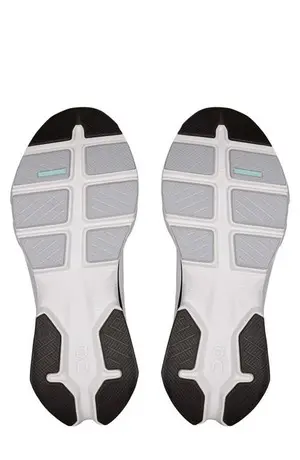 On Cloudpulse 2 Training Shoe