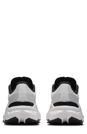 On Cloudpulse 2 Training Shoe