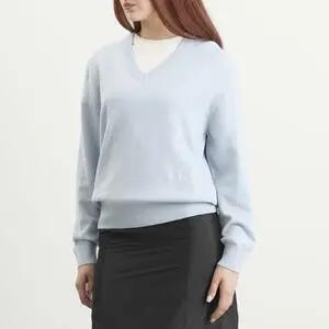 DUNST Soft V-neck Sweater