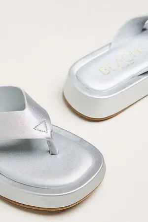 Matisse Mallorca Thong Sandal - Silver